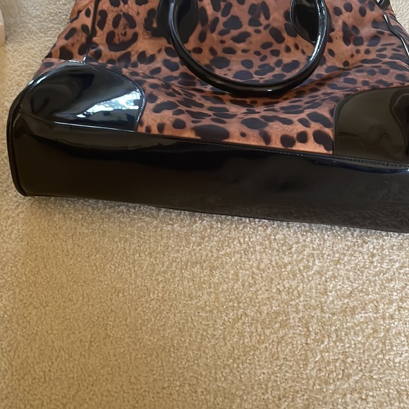Toss Designs | Bags | Toss Designs Extra Large Boulevard Bag | Poshmark